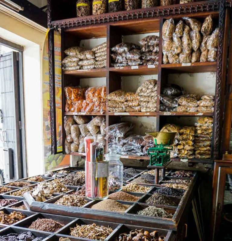 Berkunjung ke Toko Jamu Akar Sari yang Legend di Solo - Jamupedia Jamupedia